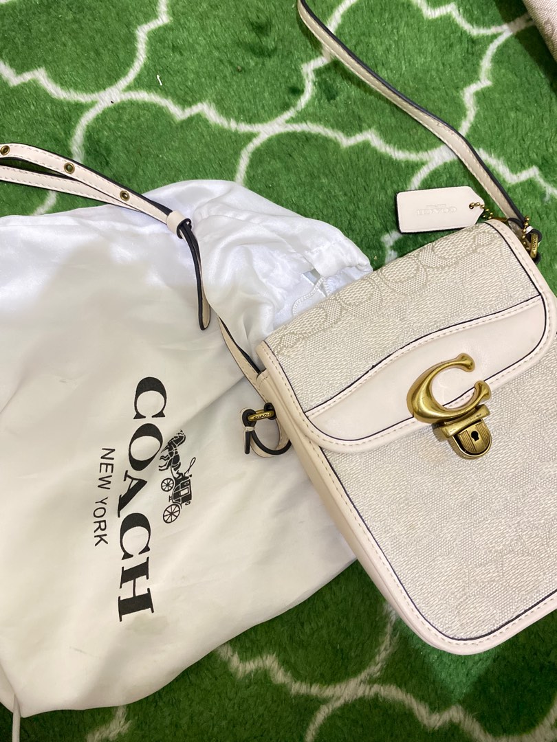 Coach Tall Studio Crossbody, Fesyen Wanita, Tas & Dompet di Carousell