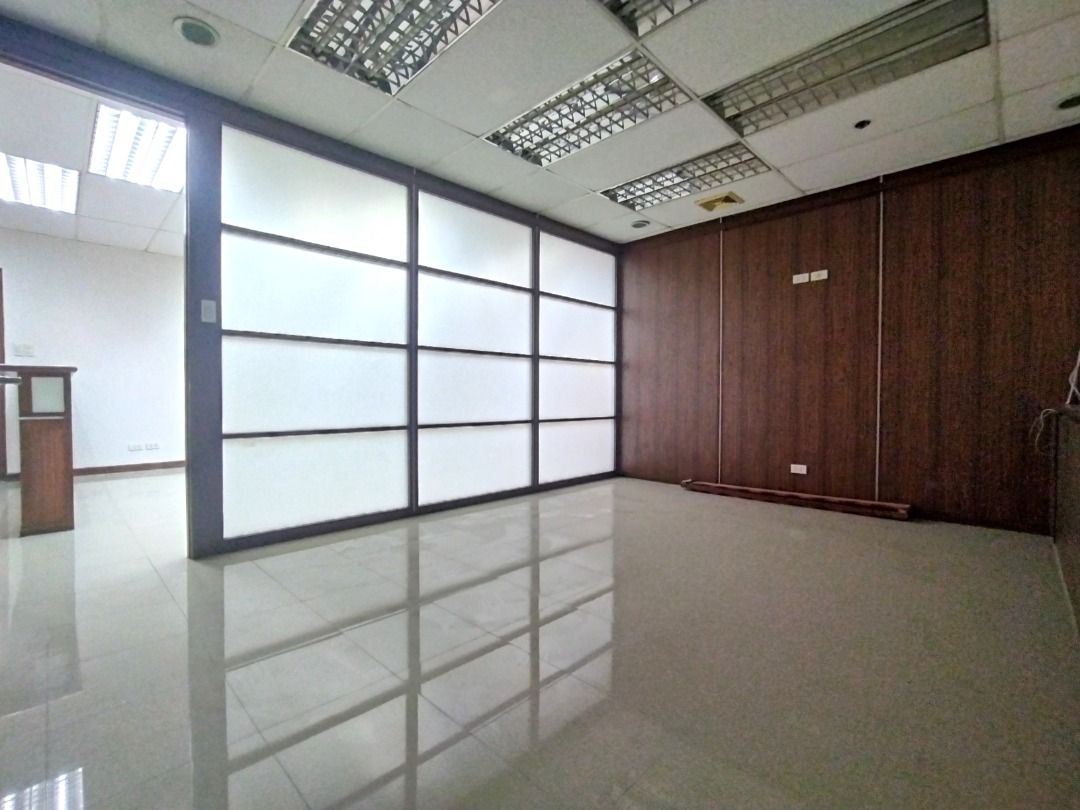 Dasma Corporate Center Binondo Manila 103 sqm office space for rent ...