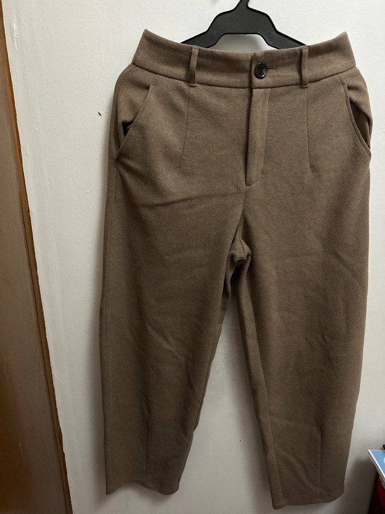 GU pants, Women's Fashion, Bottoms, Other Bottoms on Carousell