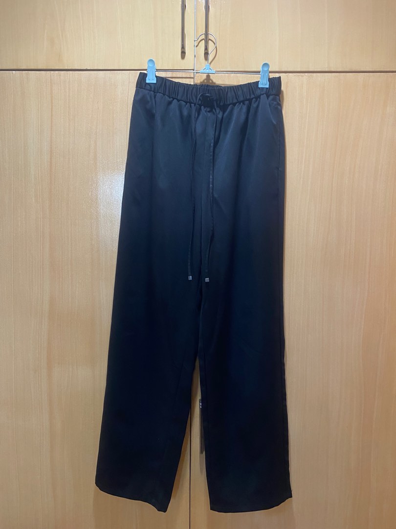 GU Pants Garterized Waist Uniqlo, Women's Fashion, Bottoms, Other ...