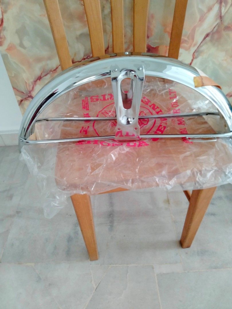 Honda CB100/125S&S90 Fender Front original HM, Motorbikes on Carousell