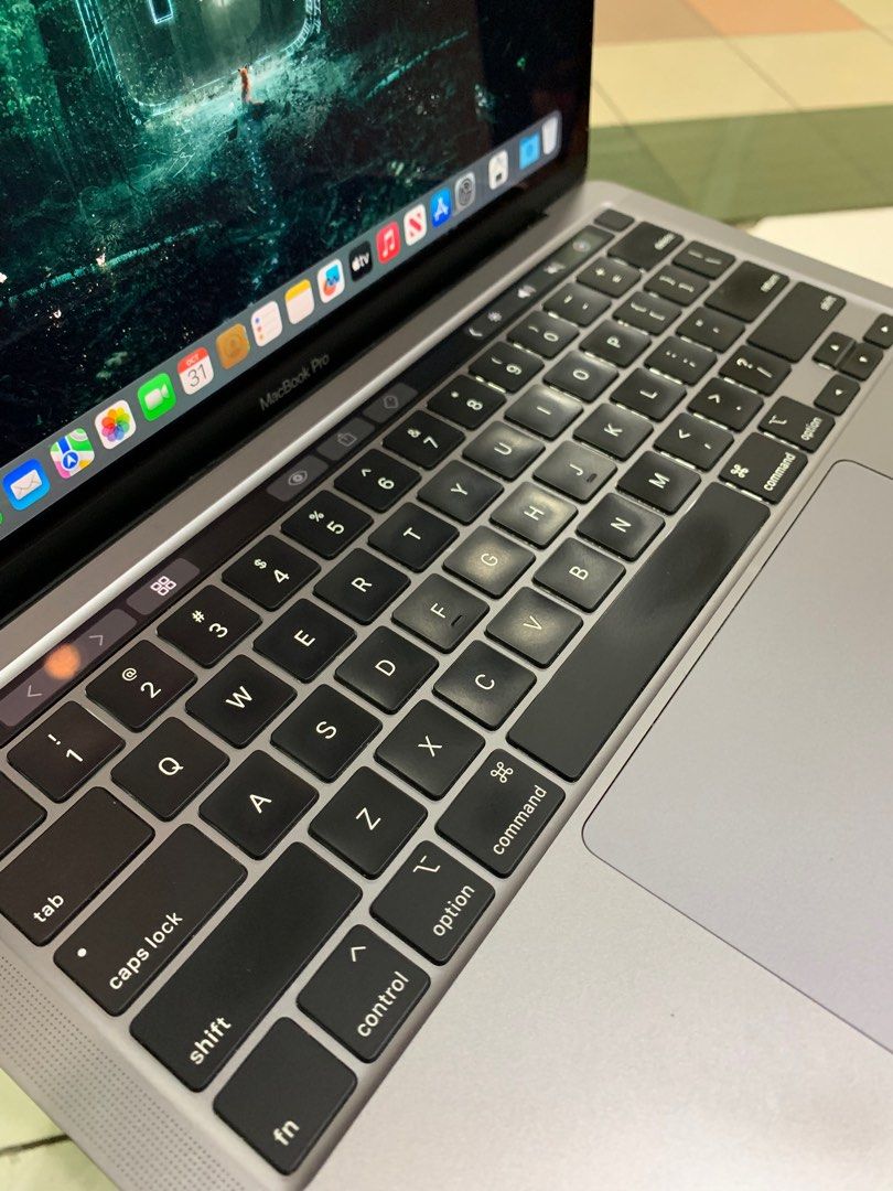 Macbook Pro 2020 13inch Intel Core i7 16/512GB Second Original ...