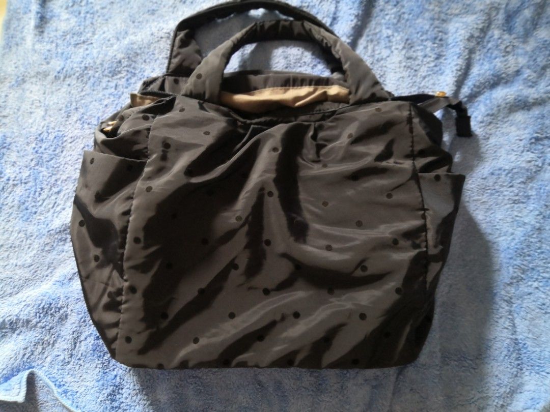 Multiple partitions handbag, Women's Fashion, Bags & Wallets, Shoulder ...