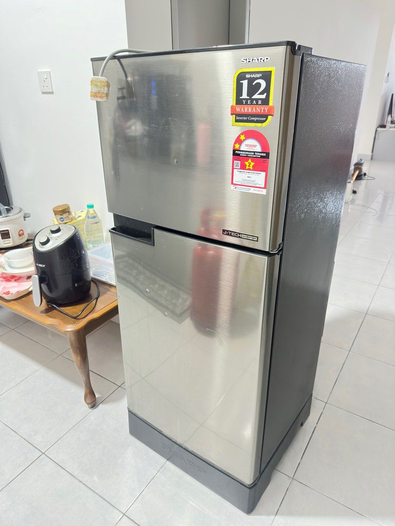 PETI AIS SHARP 2 PINTU, TV & Home Appliances, Kitchen Appliances, Refrigerators & Freezers on ...