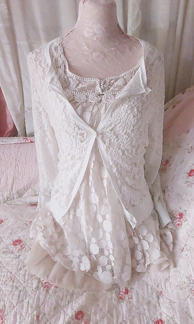 Sawako Set Bundle Coquette Lace, Women's Fashion, Dresses & Sets, Sets ...
