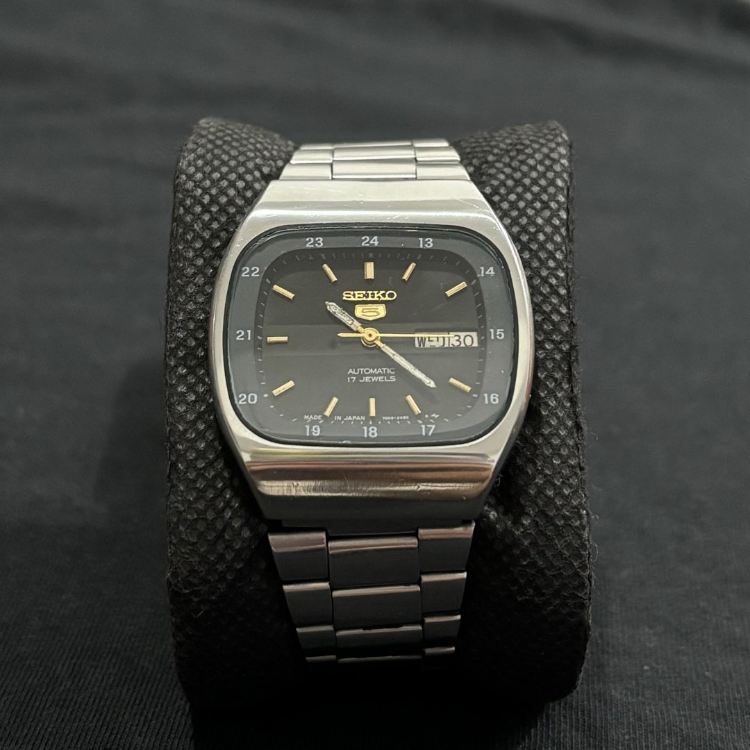 Seiko 5 TV Dial, Men's Fashion, Watches & Accessories, Watches on Carousell
