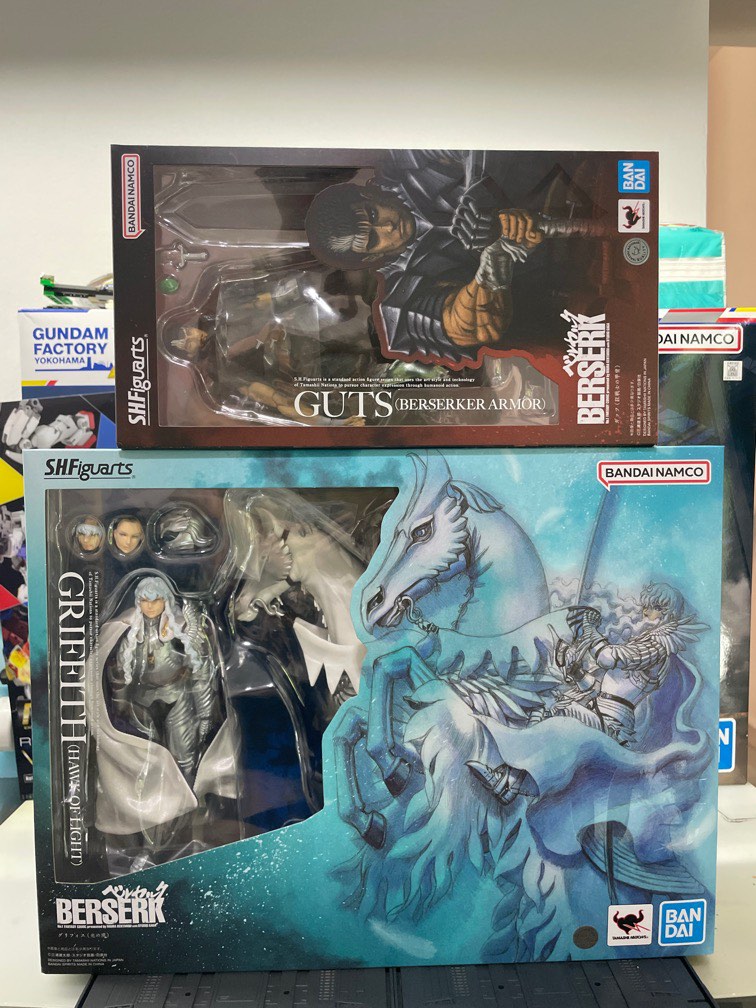 SHF Berserk Griffith (Hawk of Light) & Guts (Berserker Armor) S.H ...
