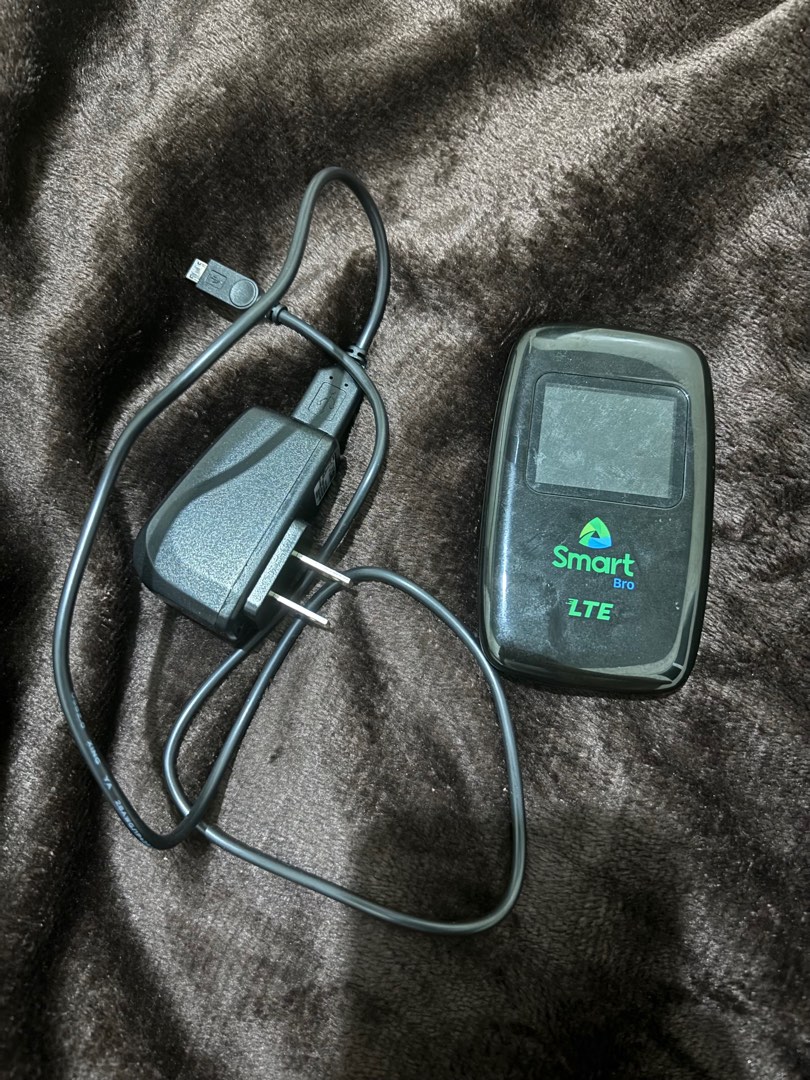 Smart Bro Pocket Wifi, Mobile Phones & Gadgets, Other Gadgets on Carousell