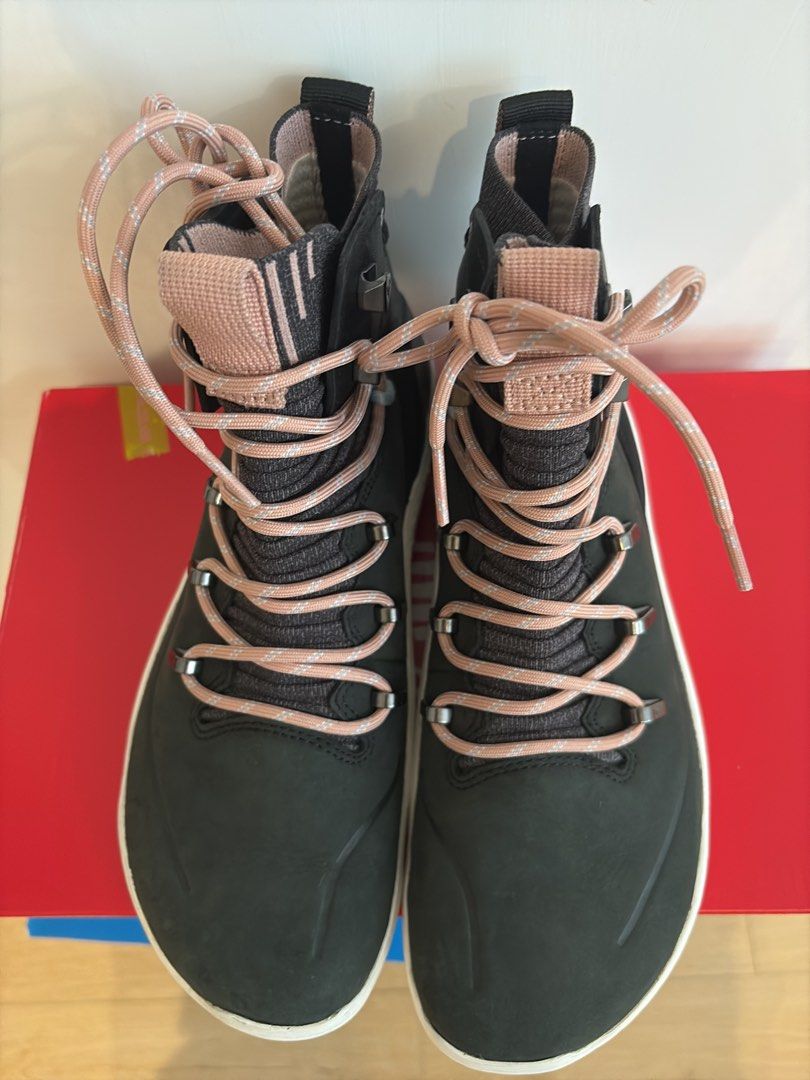Vivobarefoot Tracker Decon FG2, 女裝, 鞋, 靴 - Carousell