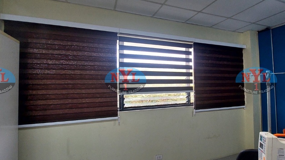 -'.WINDOW BLINDS 'TOILET PARTITION // OFFICE PARTITION - THEATER CHAIR ...