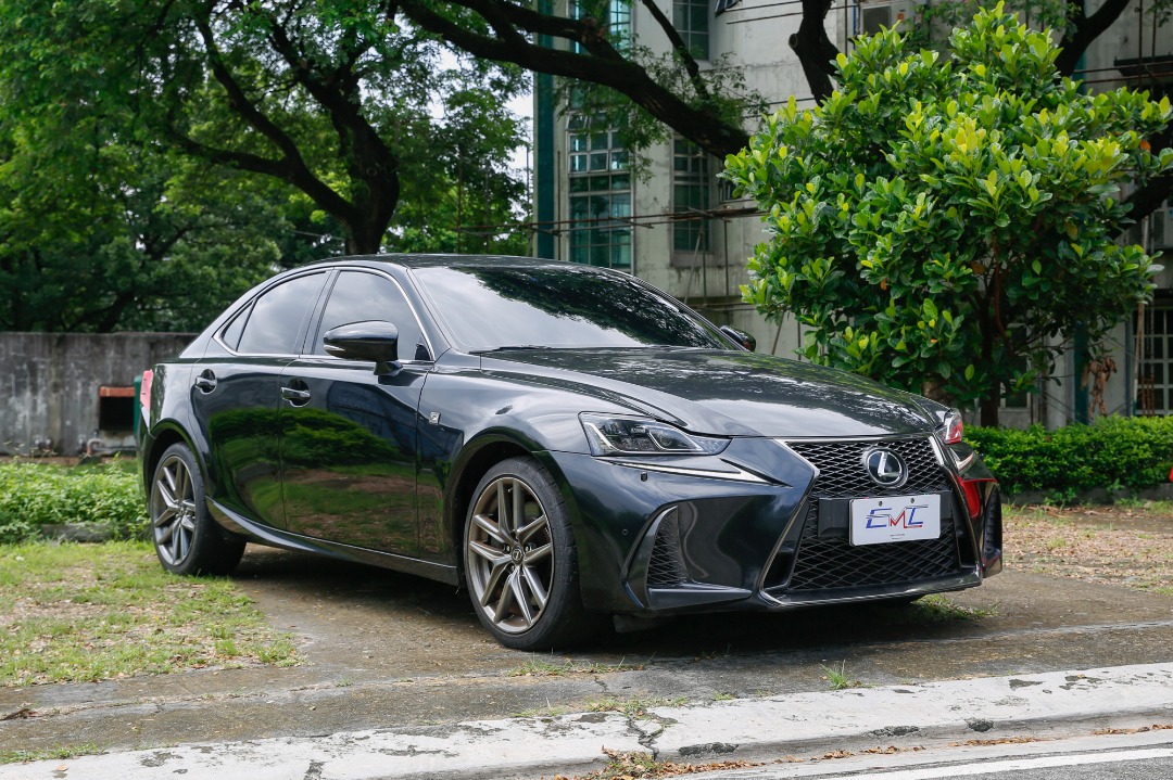 2017 Lexus IS 350 F Sport Auto, Cars for Sale, Used Cars on Carousell
