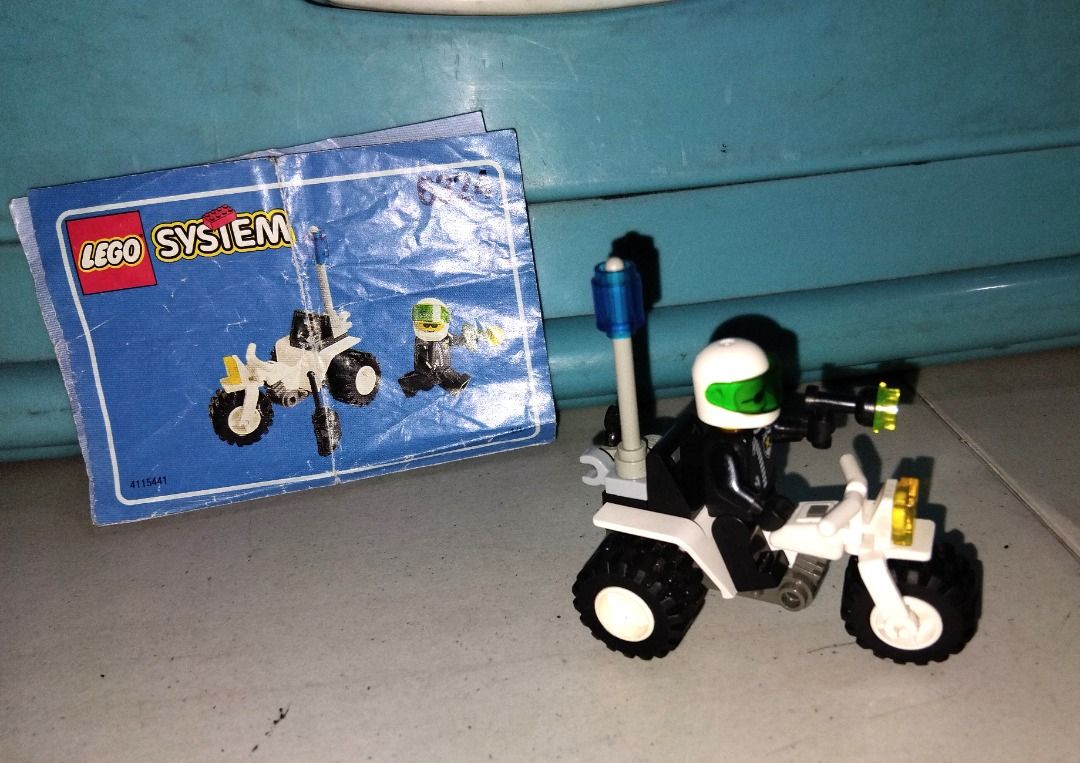 6324 LEGO Police Chopper Cop - released in 1998, retired, vintage ...