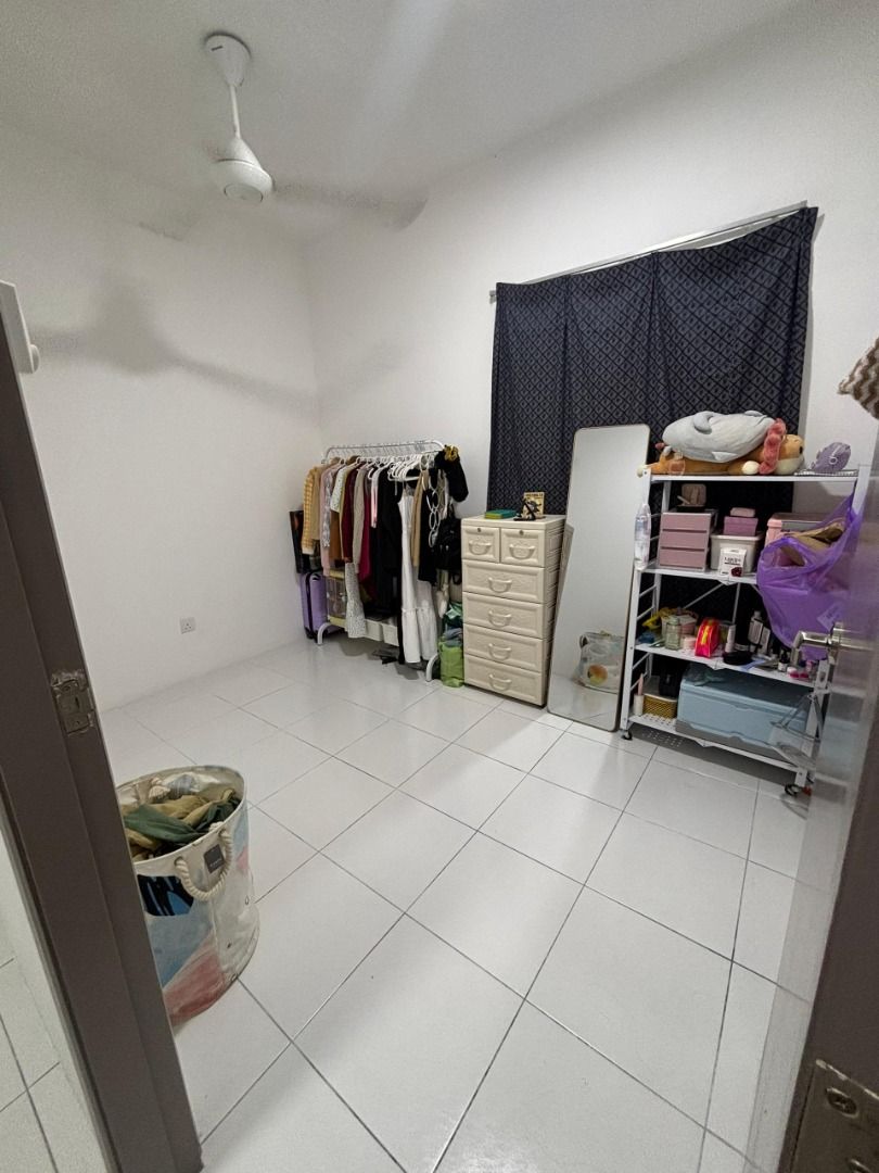 Bilik Sewa Small Medium kemasukan segera intake October 2024 (Female), Property, Rentals on ...