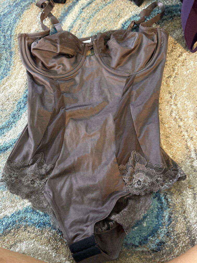 branded Full body girdle size 36D 2025, Women's Fashion, Undergarments ...