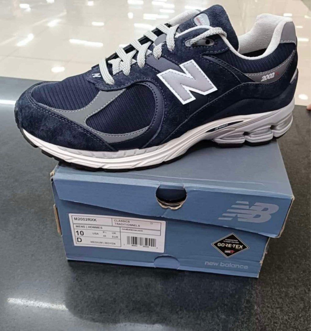 Brandnew Complete New Balance 2002r Gore-Tex Size 9.5 & 10, Men's ...