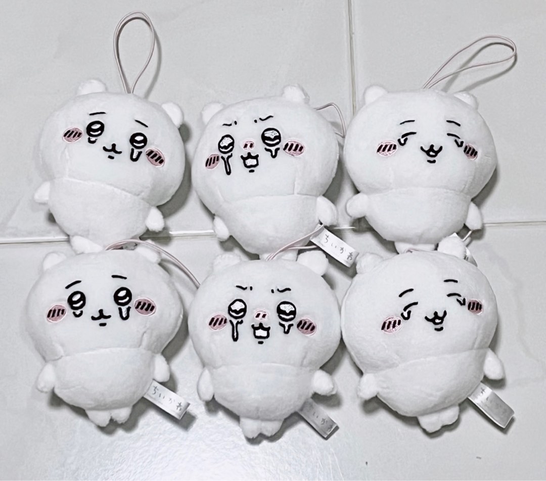 Claw machine crying chiikawa mascot on Carousell