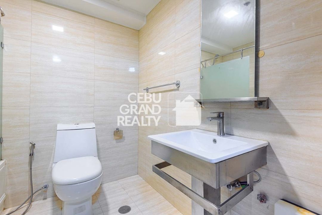 Cozy Condo with Open-Plan Living and Dining in Avalon Condominium ...