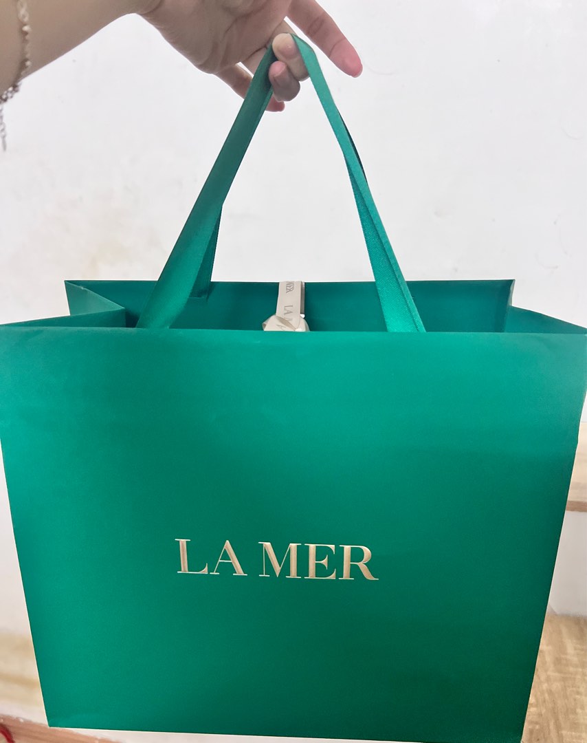 Lamer packaging box and paper bag, Women's Fashion, Bags & Wallets ...