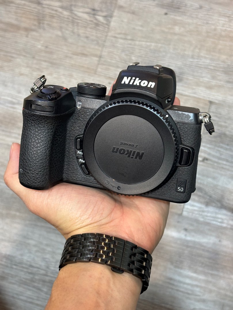 NIKON Z50 BODY SHUTTER COUNT 39k, Photography, Cameras on Carousell