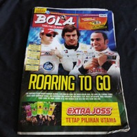 tabloid bola jadul edisi f1, Buku & Alat Tulis, Buku di Carousell