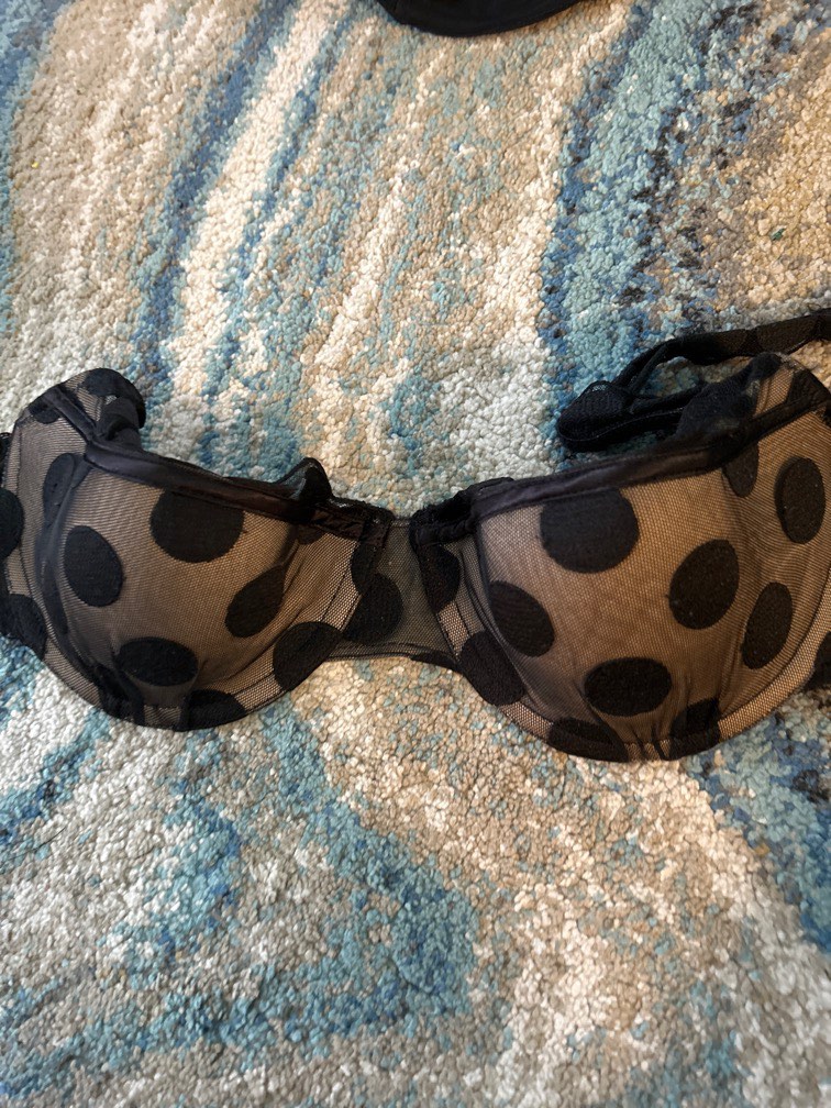 Wonderbra push up bra size 34B 2025, Women's Fashion, Undergarments ...