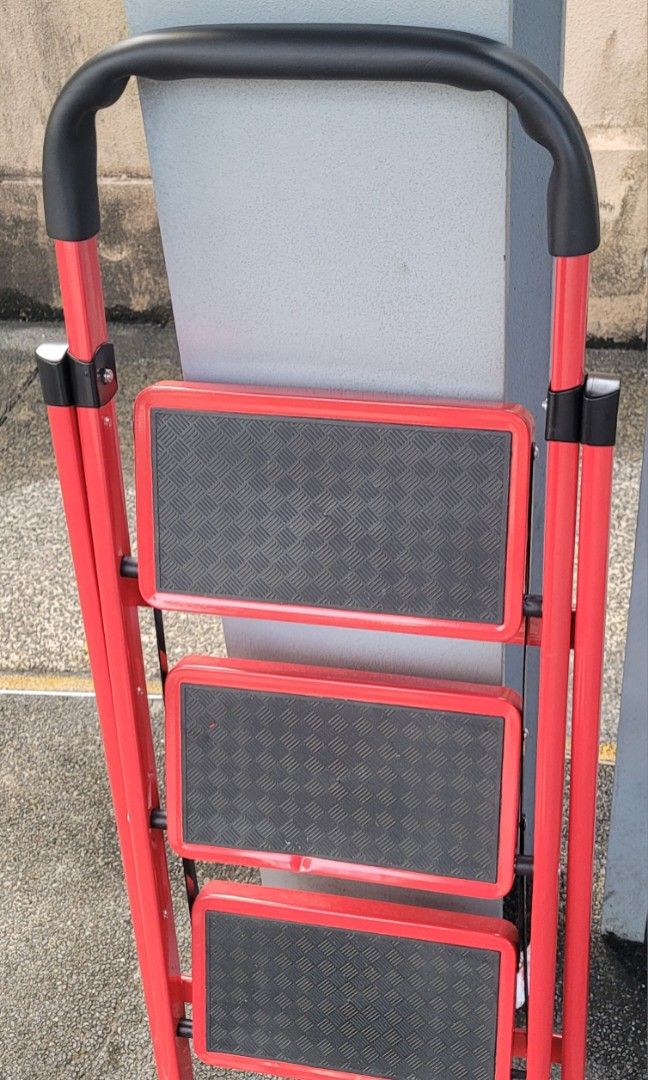 3 steps ladder foldable, Furniture & Home Living, Home Improvement ...