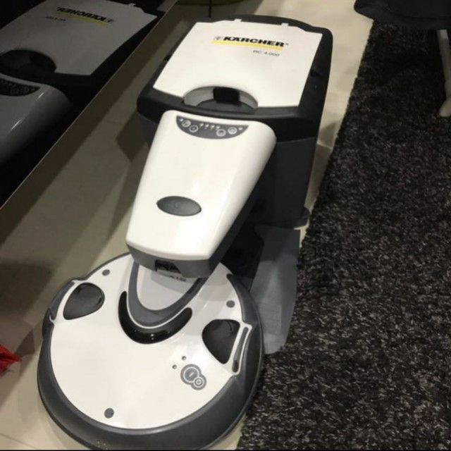 KARCHER ROBOTIC RC 4000, Hobbies & Toys, Toys & Games on Carousell