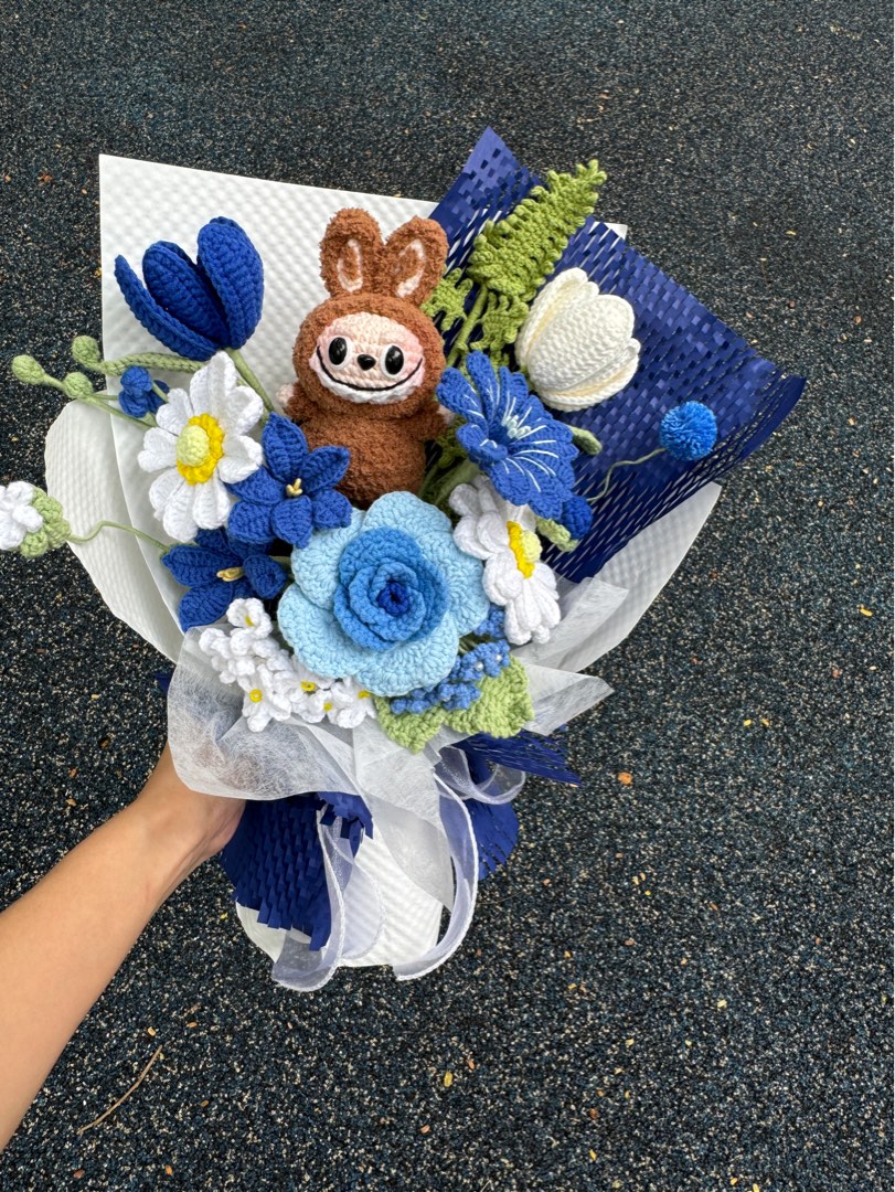Labubu crochet bouquet | Crochet Labubu, Hobbies & Toys, Stationery ...
