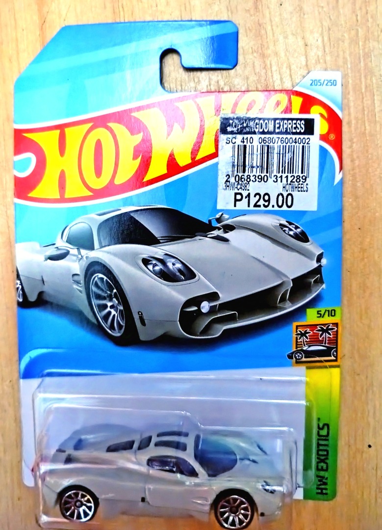 Pagani Utopia Hotwheels, Hobbies & Toys, Toys & Games on Carousell