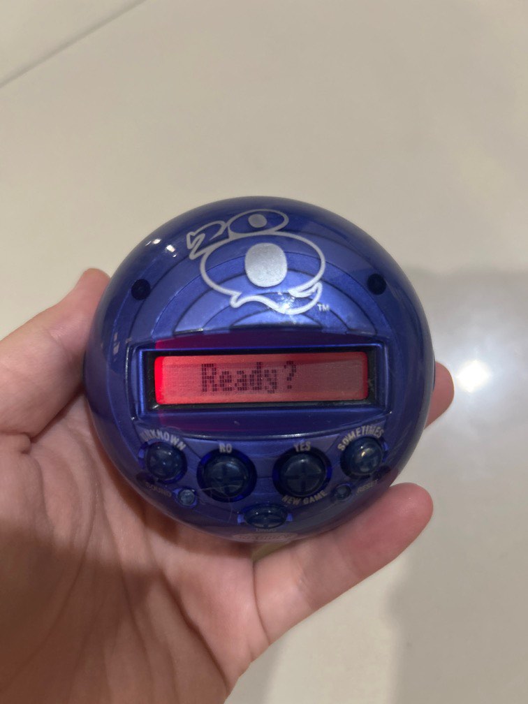 Radica 20Q question handheld game Guess Games Battery Included No Box ...