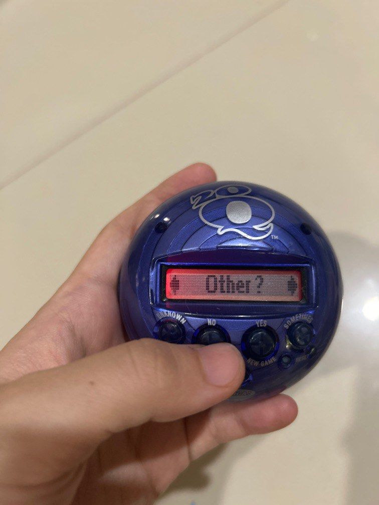 Radica 20Q question handheld game Guess Games Battery Included No Box ...