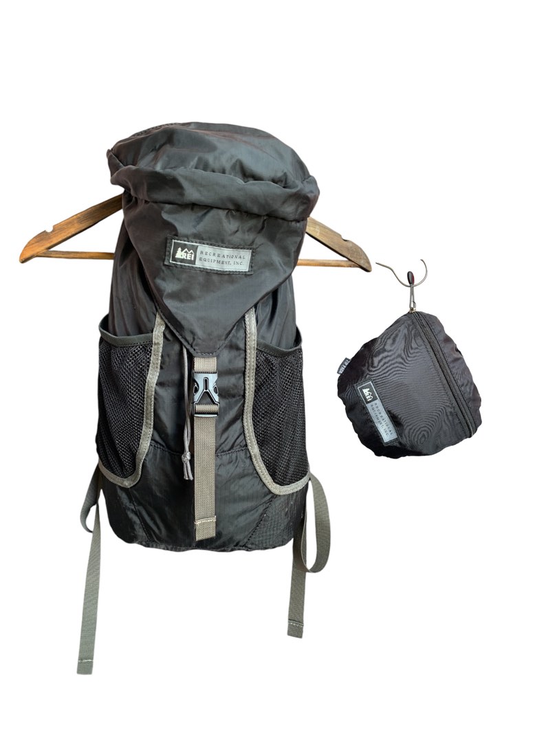REI hiking dayhike zip pack packable, Men's Fashion, Bags, Backpacks on ...