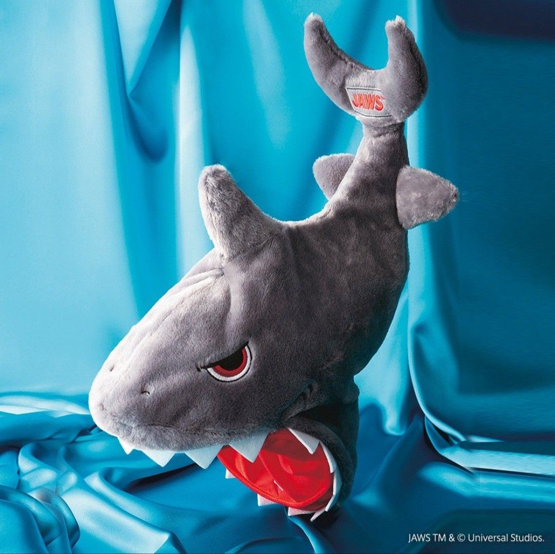 Universal Studio Japan (JAWS Hat), Hobbies & Toys, Toys & Games on ...
