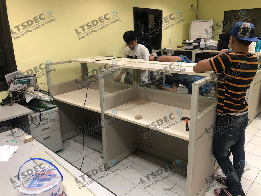 WORKSTATION CUBICLE WITH COUNTER TOP TABLE | OFFICE PARTITION ...