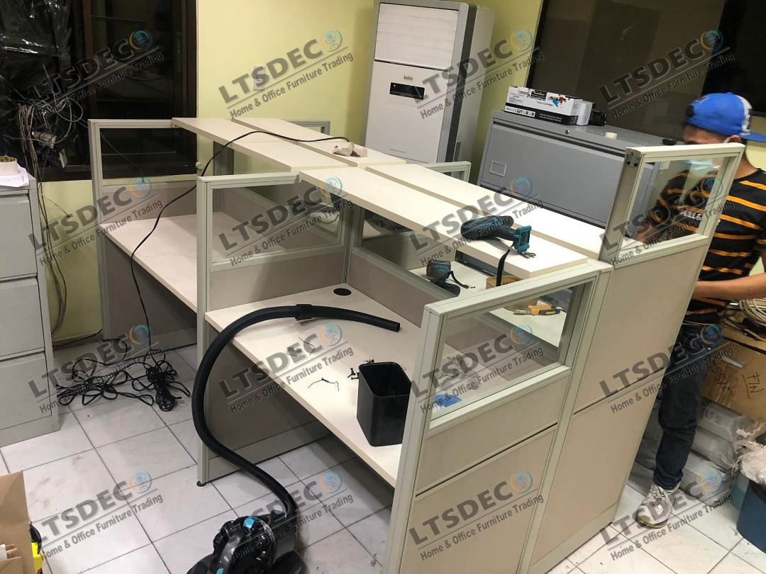 WORKSTATION CUBICLE WITH COUNTER TOP TABLE | OFFICE PARTITION ...