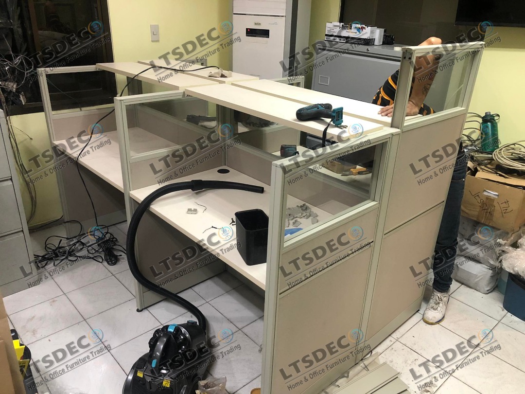 WORKSTATION CUBICLE WITH COUNTERTOP TABLE | OFFICE PARTITION, Furniture ...