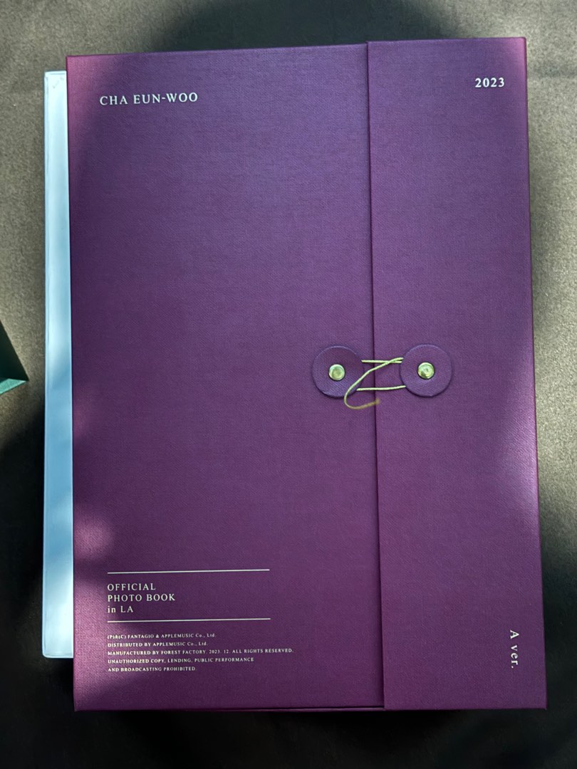 ASTRO CHA EUN WOO PHOTOBOOK IN LA 2023, Hobbies & Toys, Memorabilia ...