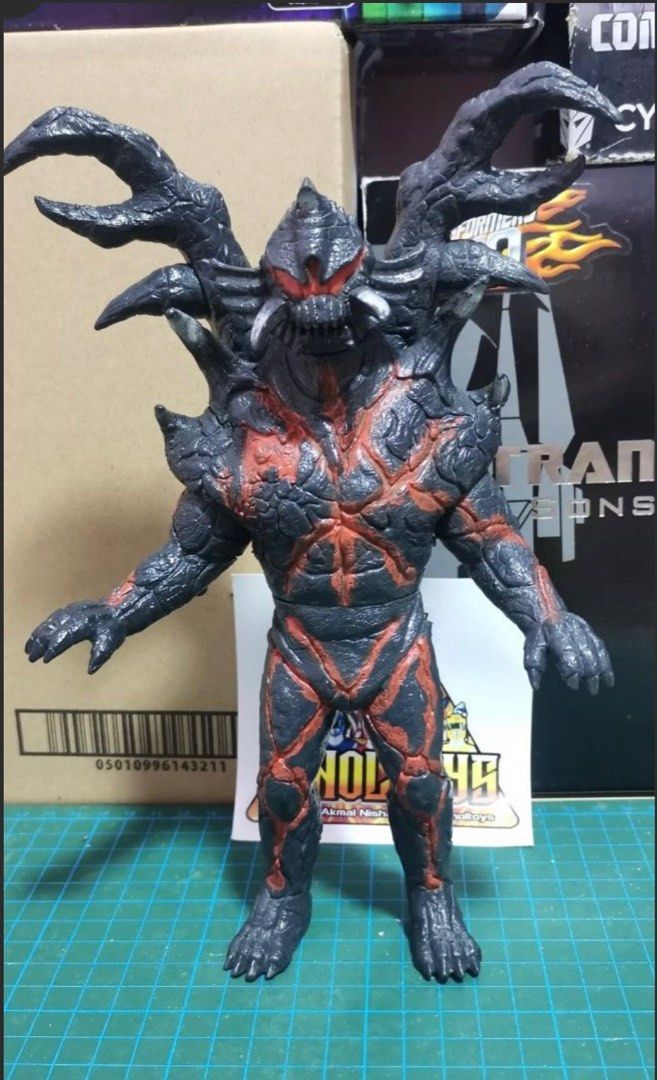 BANDAI 1994 - KUMASOGAMI (LAVA GOD) FROM YAMATO TAKERU 1994 - 8 " SCALE ...