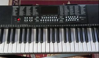 PORTABLE PIANO KEYBOARD BSL M1, 61 KEY, MICROPHONE + HEADPHONE + STAND ...