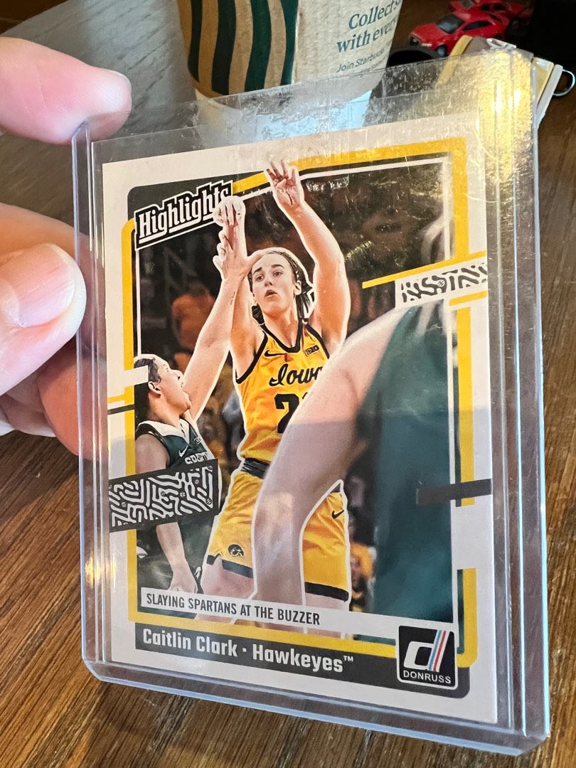 Caitlin Clark Iowa Basketball Trading Card, Hobbies & Toys, Memorabilia ...