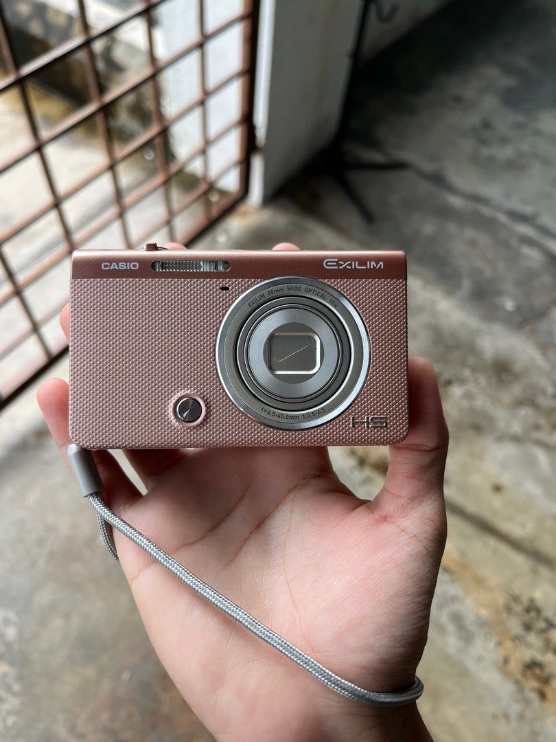 Digicam casio, Photography, Cameras on Carousell