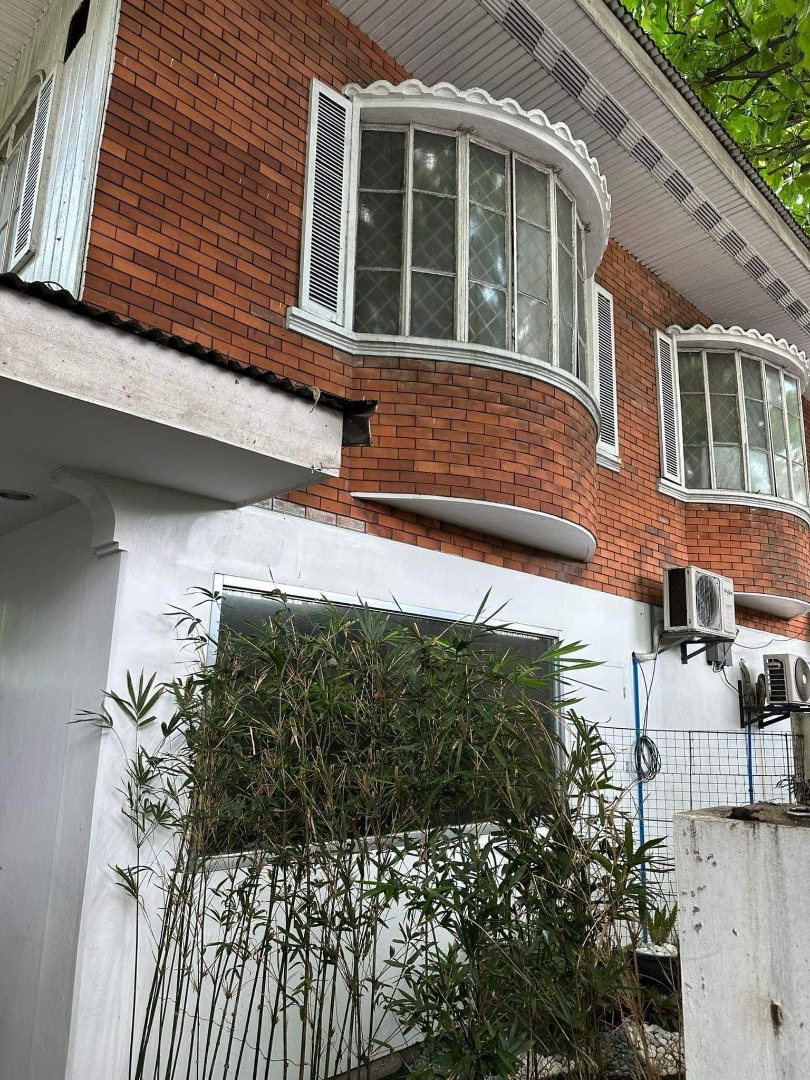 House & Lot along Major Dizon Marikina with High Income tenanted P230 ...