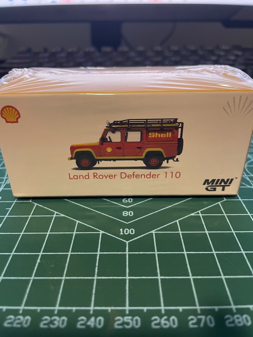 MINI GT 264- Land Rover Defender 110 Shell Hong Kong Special, Hobbies ...