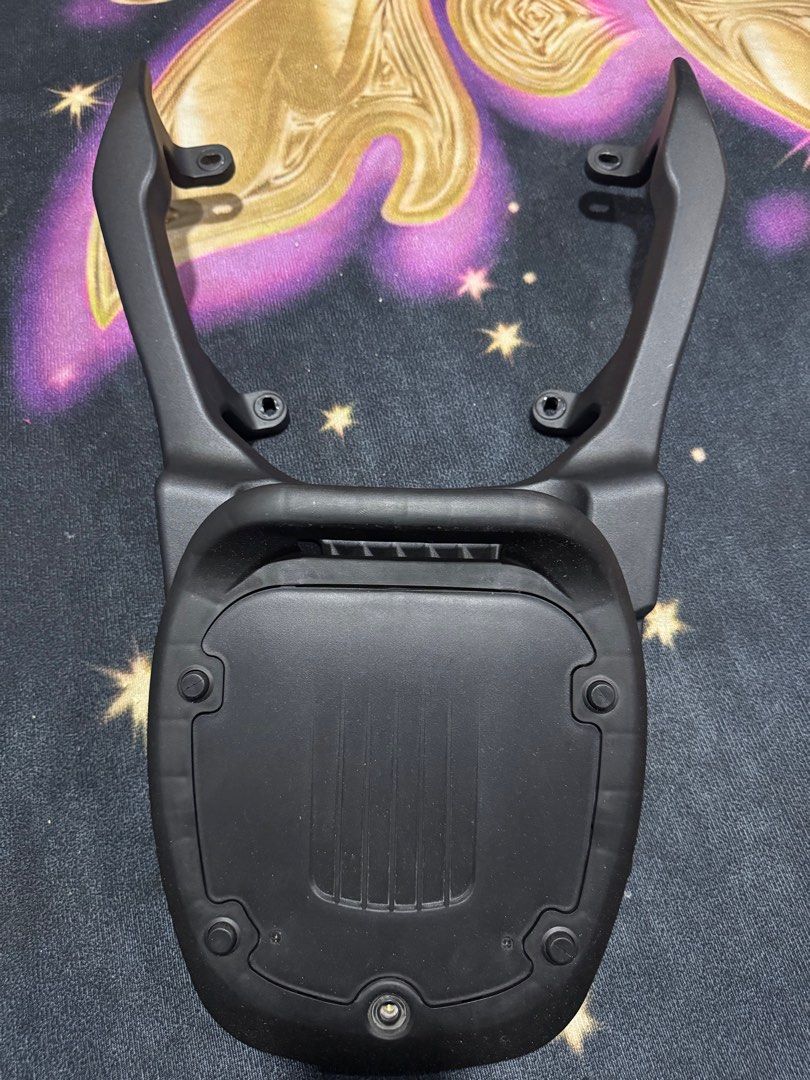 monorack adv 160 dan box ems 35L, Auto Accessories on Carousell