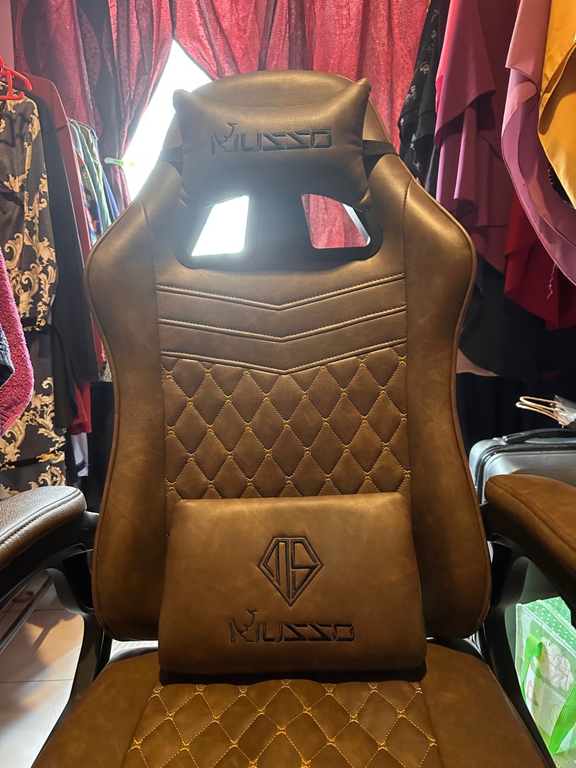Musso Gaming Chair, Furniture & Home Living, Furniture, Chairs on Carousell