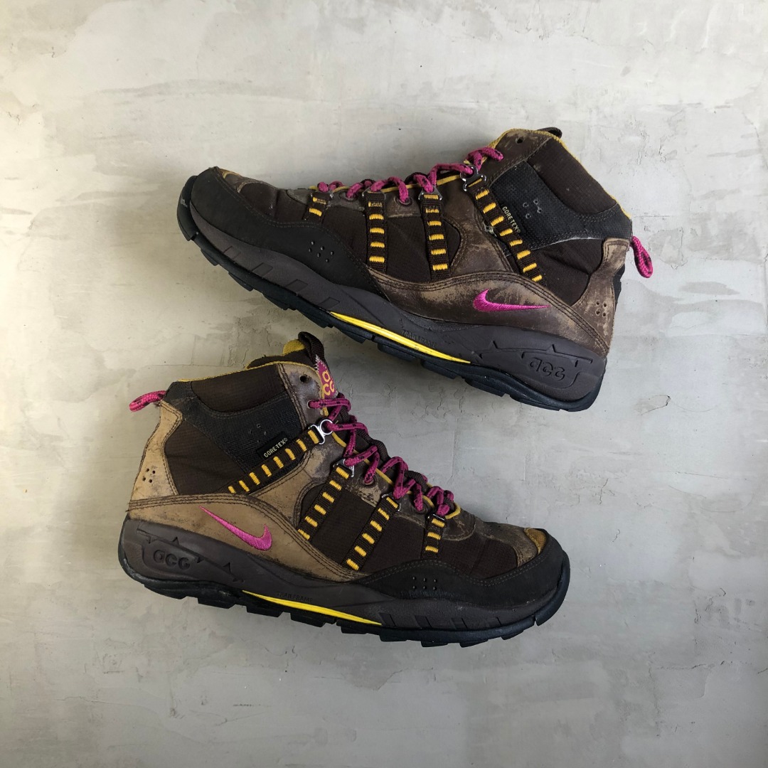 Nike ACG Air Mada Hiking Mid Boots, Men's Fashion, Footwear, Sneakers on Carousell