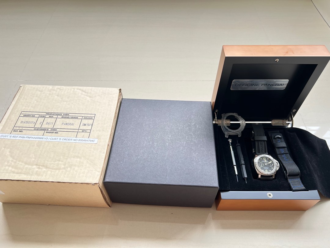 Pam 024, Luxury, Watches on Carousell