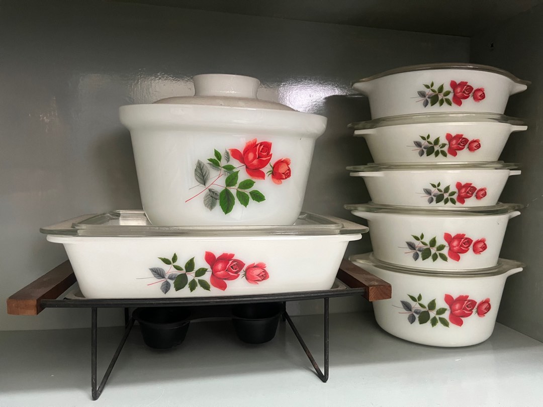 set vintage 'PYREX' from RM600, Furniture & Home Living, Kitchenware ...