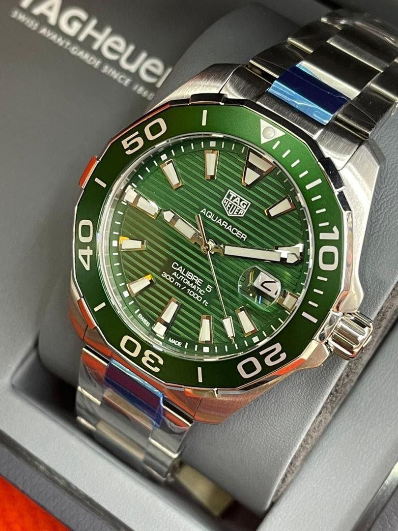 Tag Heuer Aquaracer Green hulk, Luxury, Watches on Carousell