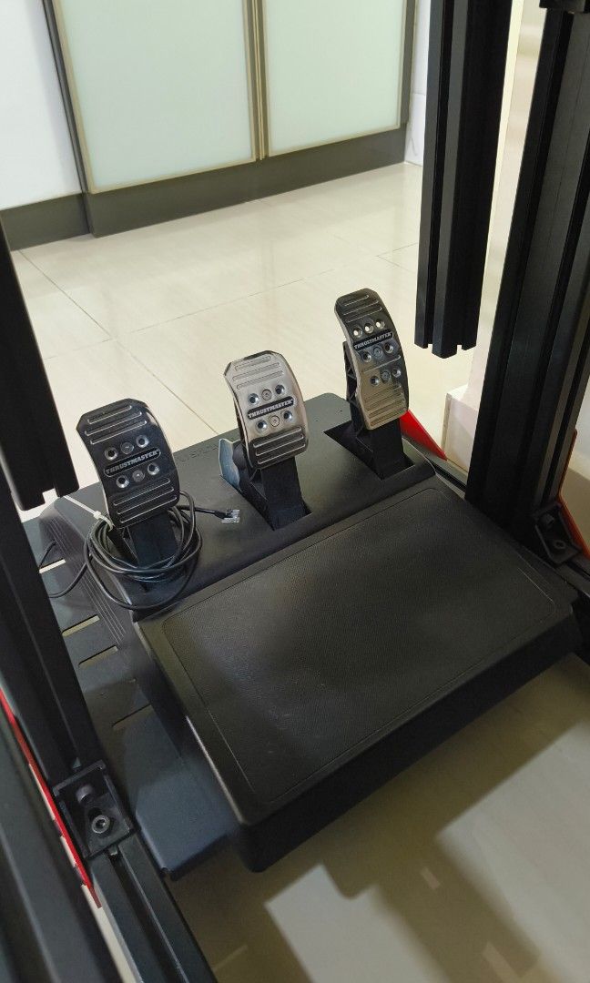 Thrust Master T150 with rig and racing chair, Video Gaming, Gaming ...